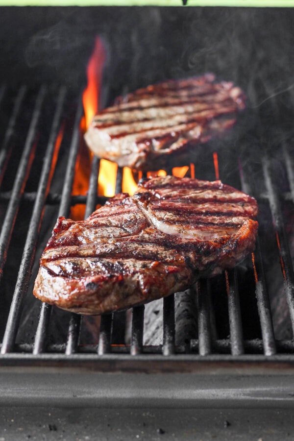 How to Grill a Perfect Steak - The Wooden Skillet