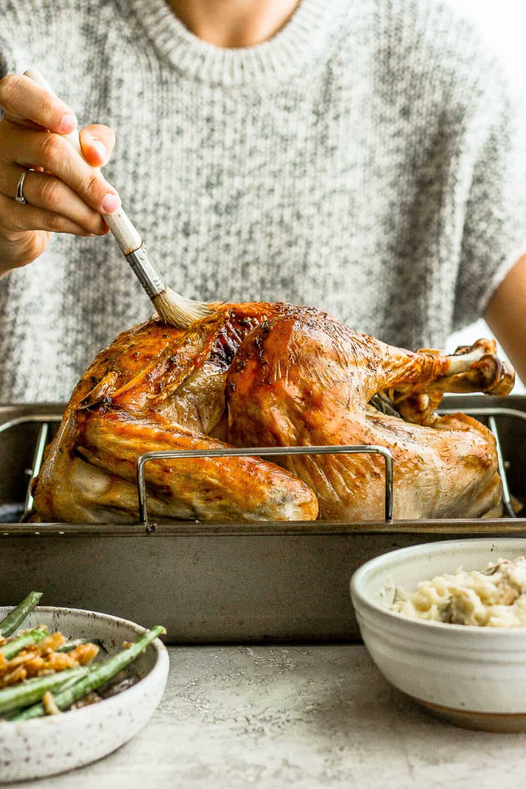 How to Cook a Turkey (Ultimate Guide) - The Wooden Skillet