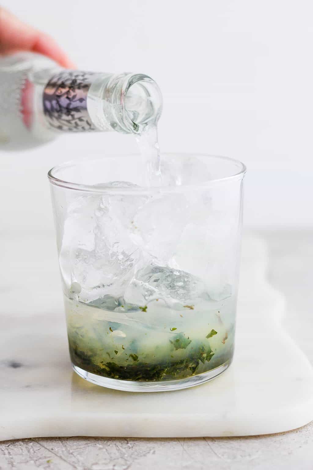 Mojito Recipe (how to make a mojito) - The Wooden Skillet