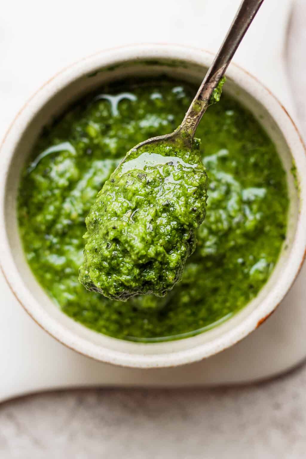 Pesto Recipe (how to make pesto) - The Wooden Skillet