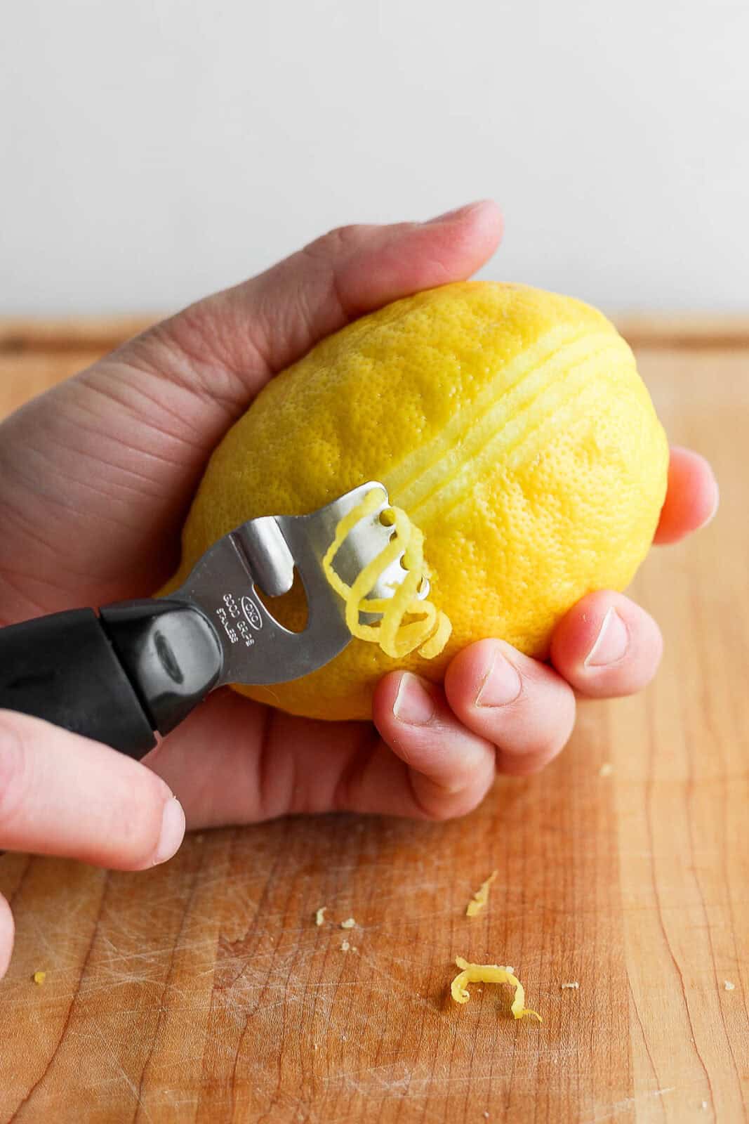 How to Zest a Lemon (5 ways) - The Wooden Skillet